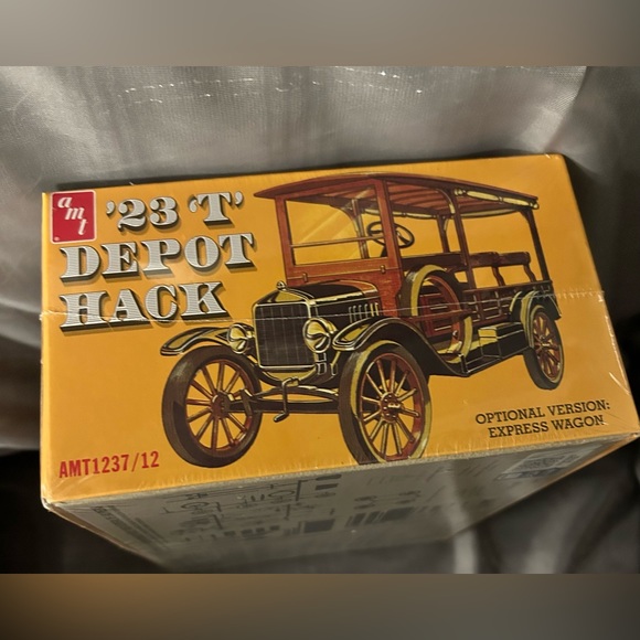 Amt | Games | Skill 2 Model Kit 923 Ford T Depot Hack 125 Scale Model By Amt | Poshmark
